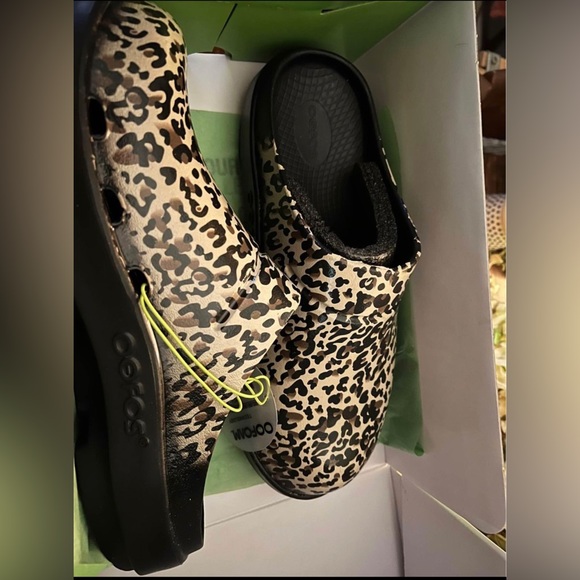 OOFOS | Shoes | Oofos Clogs Great Nursing Shoes Nwt | Poshmark